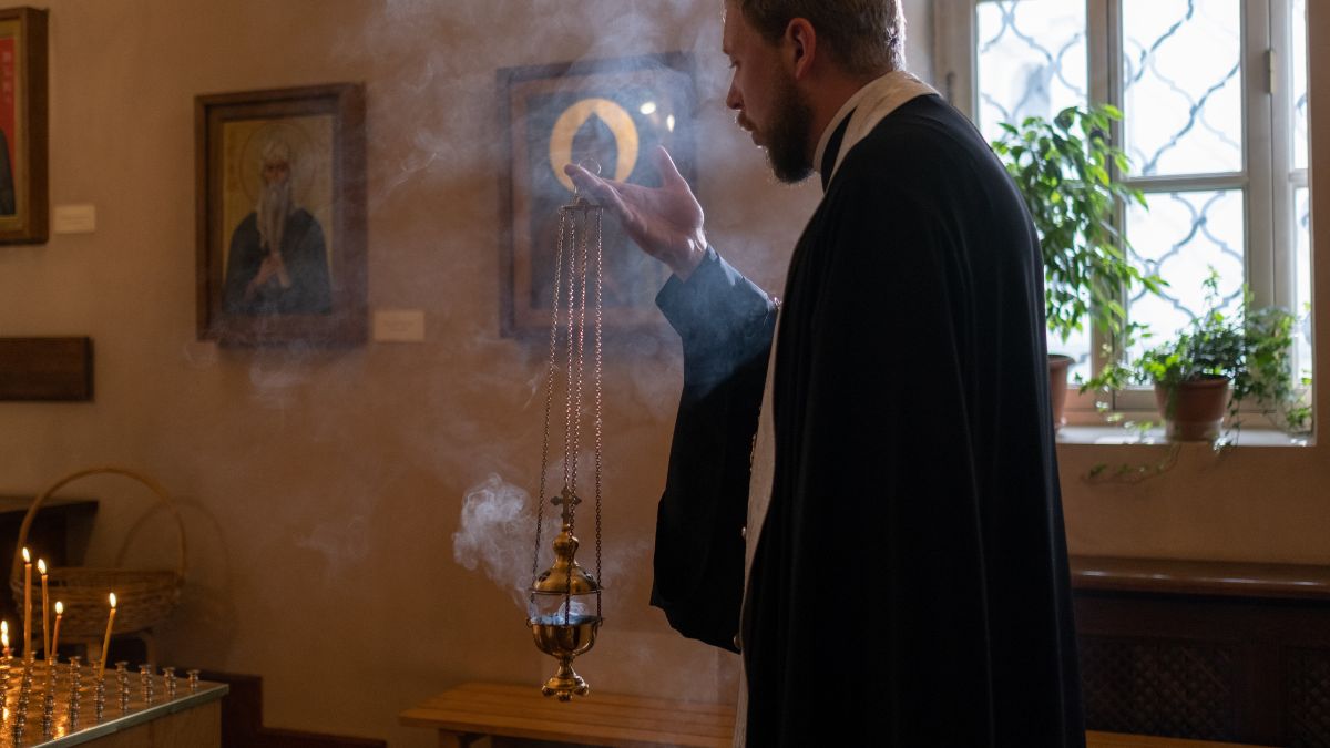 Turíbulo: significado, tradição e uso nas celebrações litúrgicas ...